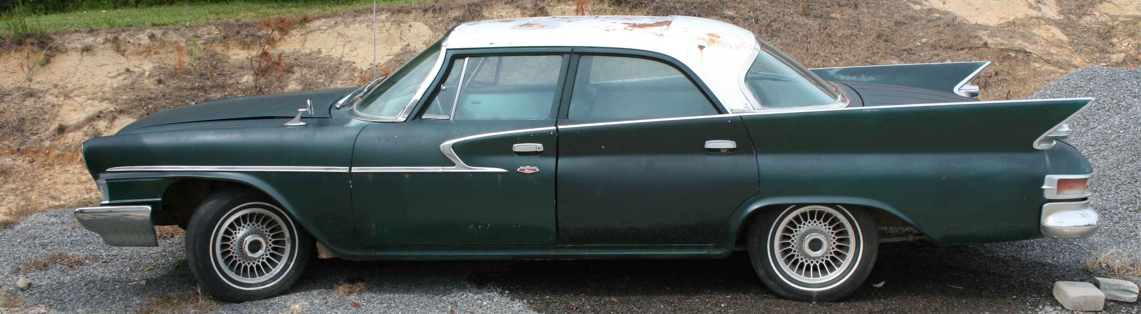 Sell used 1961 Chrysler Newport Base 361 Cubic Inches in Scottsboro ...